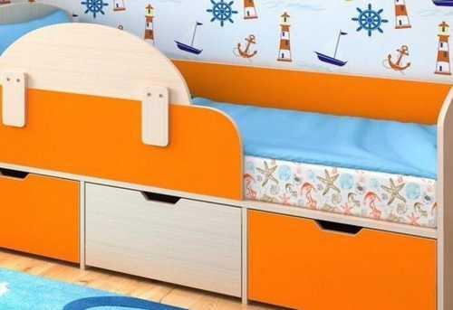 Детская кровать с ящиками и бортиком