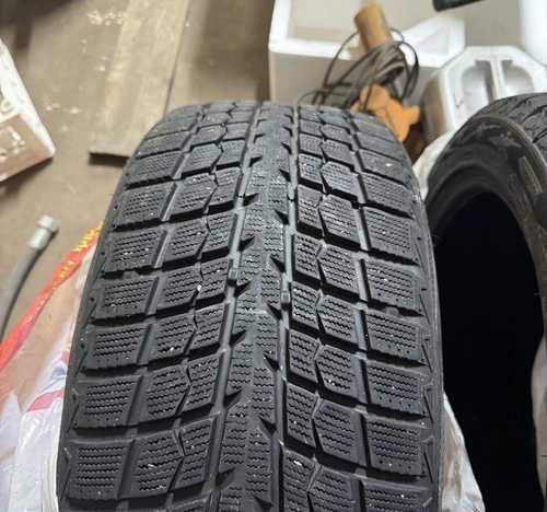 Winter Tact Snow   Ice 245/40 R20 и 275/40 R20 100M