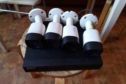 Комплект видеонаблюдения 4 камеры уличный Dahua