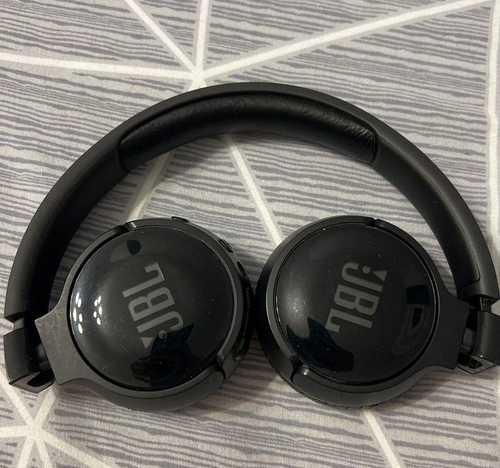 Беспроводные наушники jbl tune 600btnc