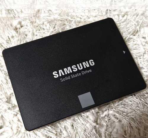 SSD Samsung 860 EVO 500GB (Здоровье 99%)