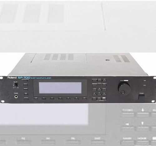 Roland SP-700