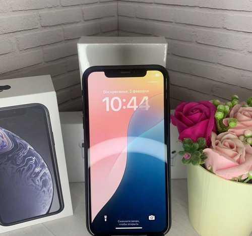 iPhone Xr, 64 ГБ