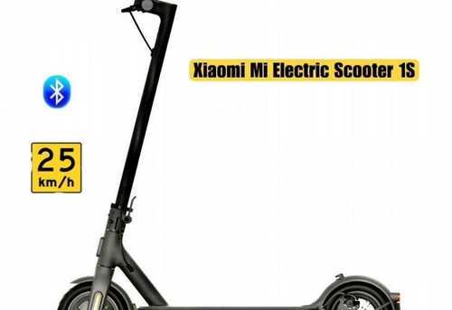 Электросамакат Xiaomi Mi Electric Scooter 1S