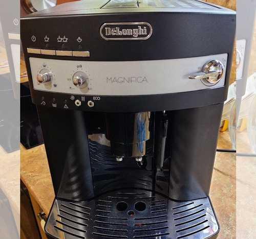 Кофемашина Delonghi Magnifica esam 3000