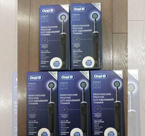 Электрическая зубная щетка Oral-B