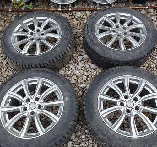 215/60 R17 Formula ICE Зима Литые R17 pсd:5x114.3 ет:40 DIA:66.1