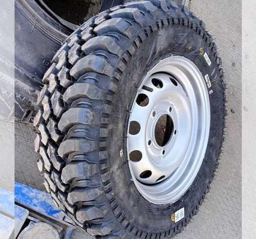 Грязевые колеса на ниву 205/75R15 forward Safari