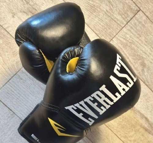 Боксерские перчатки everlast s