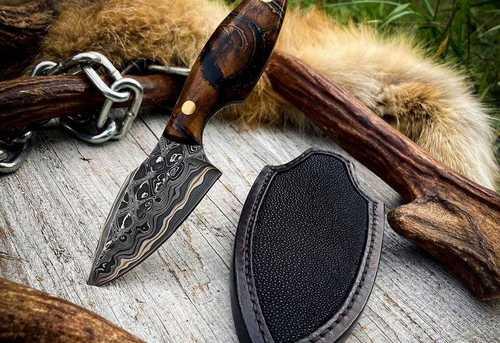 Шейный нож "Геккон" с кожанными ножнами из ската