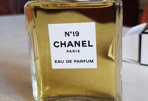 Парфюмерная вода Chanel №19 Eau DE Parfum