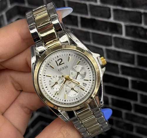 Часы Guess женские