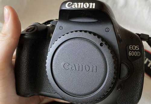 Зеркальная камера canon 600D