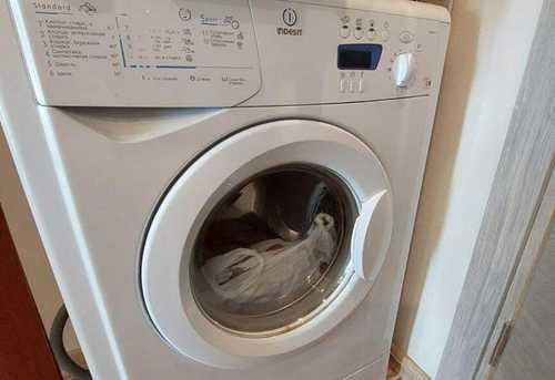 Продам стиральную машину Indesit wiue 10 (узкая)