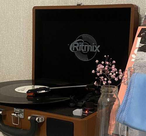 Виниловый проигрыватель ritmix