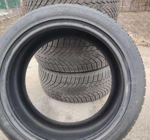 Grenlander IceHawke 1 255/40 R19