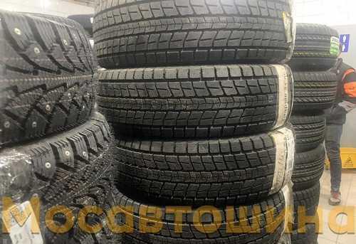 Dunlop Winter Maxx SJ8 215/70 R16 100R