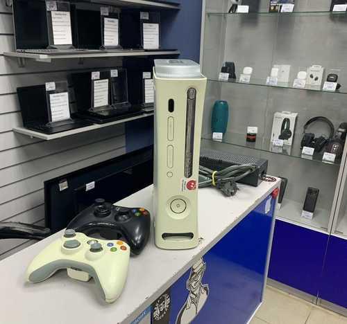 Игровая приставка Xbox 360 прошитая