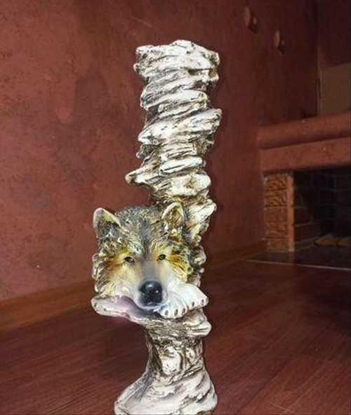 Декоративная ваза волк