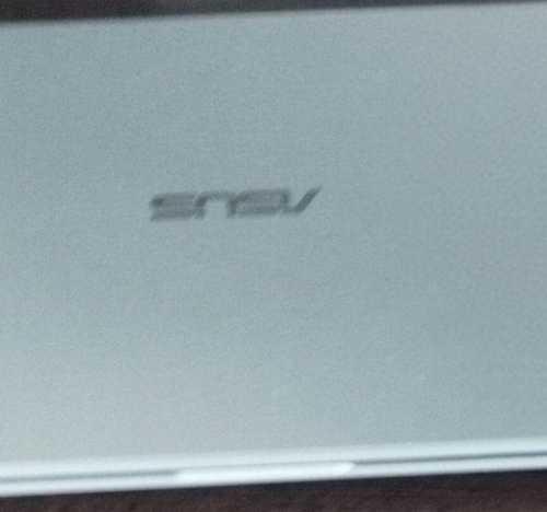 Ноутбук asus