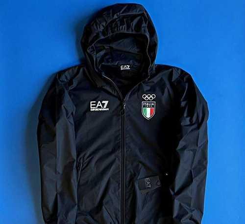 Олимпийская куртка Emporio Armani команды Италии