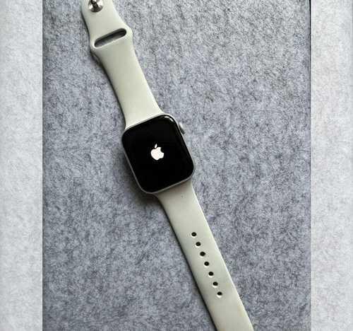 Apple watch SE 44мм