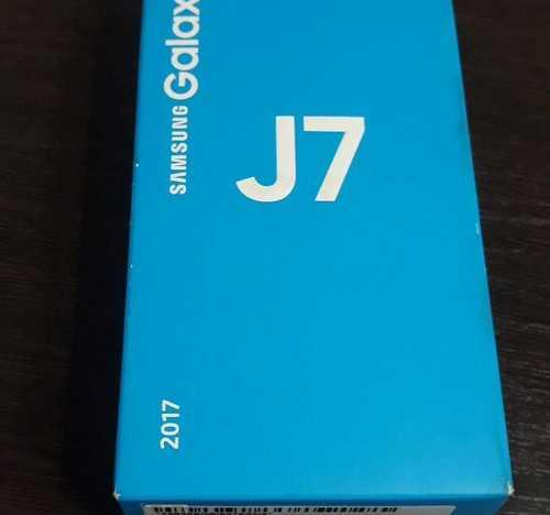 Samsung Galaxy J7 (2017), 3/16 ГБ