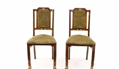 Пара антикварных стульев