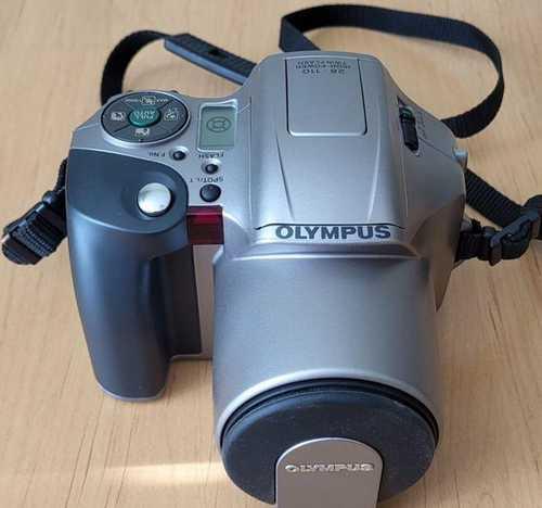 Пленочный зеркальный фотоаппарат Olympus IS-200