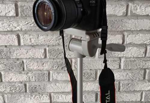 Продам зеркальный фотоаппарат EOS 550D