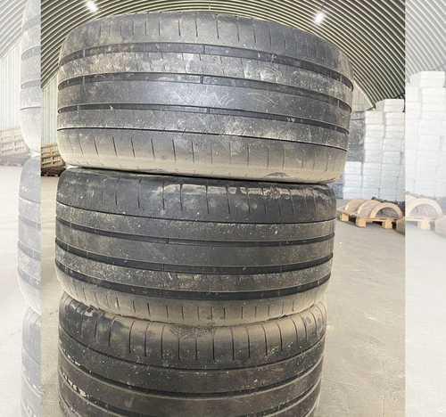 Michelin Pilot Super Sport 285/35 R21