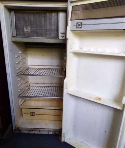 Холодильник бу Саратов 1524