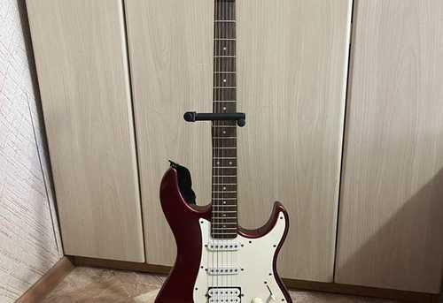 Электро гитара Yamaha 012
