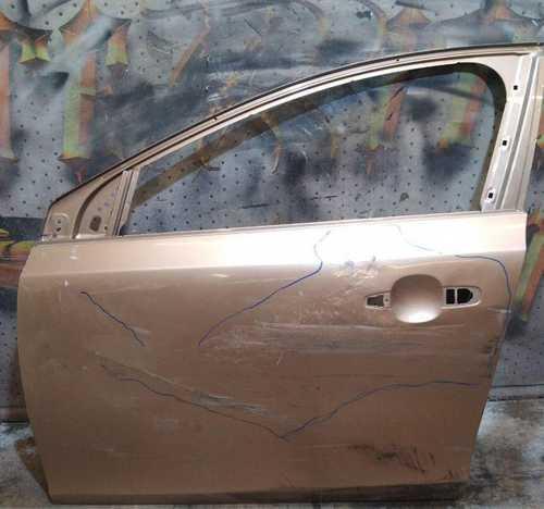 Дверь передняя левая Volvo V40