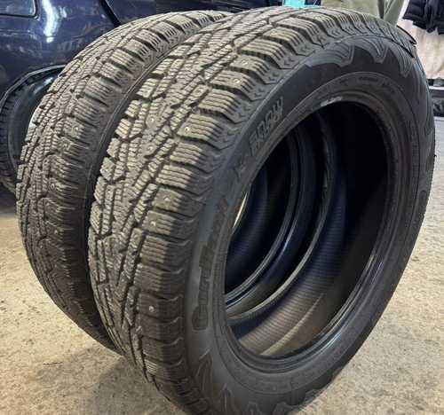 Kumho 852 215/60 R17 28B