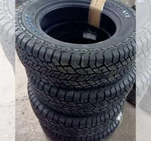 Шины на дисках 235/65 /R17 Hankook AT2