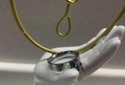 Кольцо Tiffany & Co из нержавеющей стали