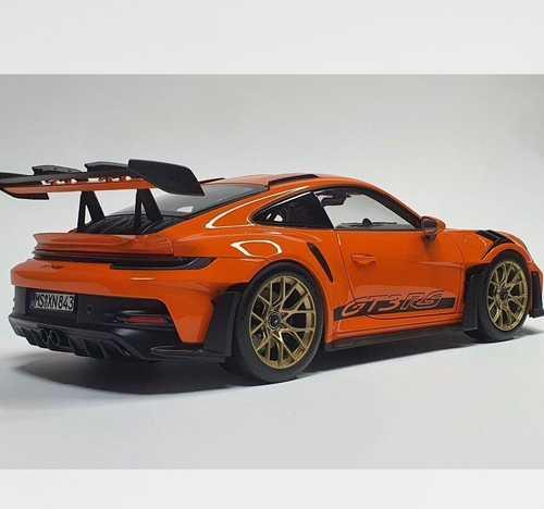 Porsche gt3 rs 992 1:18