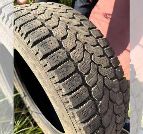 Yokohama IceGuard Stud IG65 225/65 R17