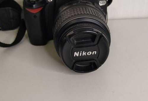 Зеркальный фотоаппарат nikon D40x