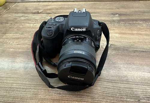 Зеркальный фотоаппарат Canon EOS 200d