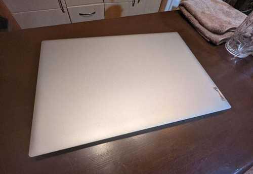 Ноутбук Lenovo Ideapad 3 17ADA05 (Почти новый)
