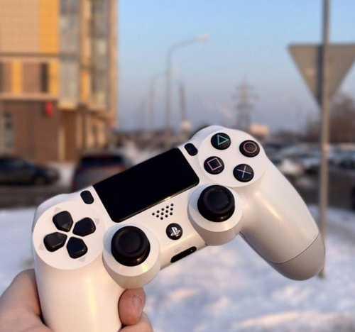 Геймпады DualShock 4 PlayStation 4