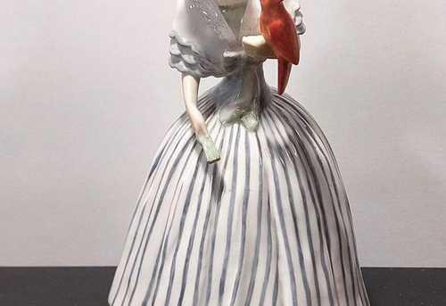 Фарфоровая статуэтка "Дама с попугаем"Кузнецов.лфз