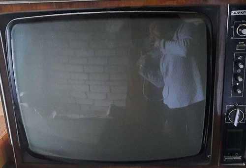Телевизор ламповый Чайка-207