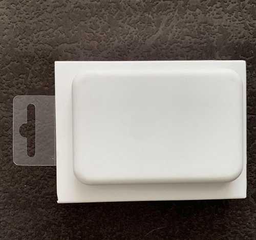 Magsafe battery pack