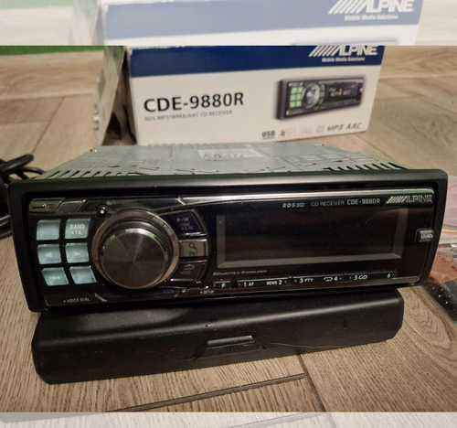 Магнитола Alpine CDE-9880R