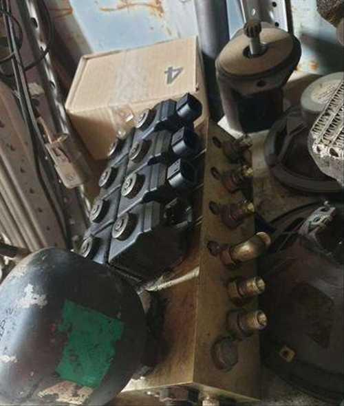 Блок клапанов JCB 25/222885
