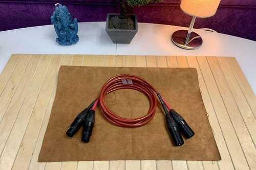 Nordost Red Dawn XLR 0,6 м балансный кабель