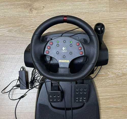 Игровой руль logitech momo racing